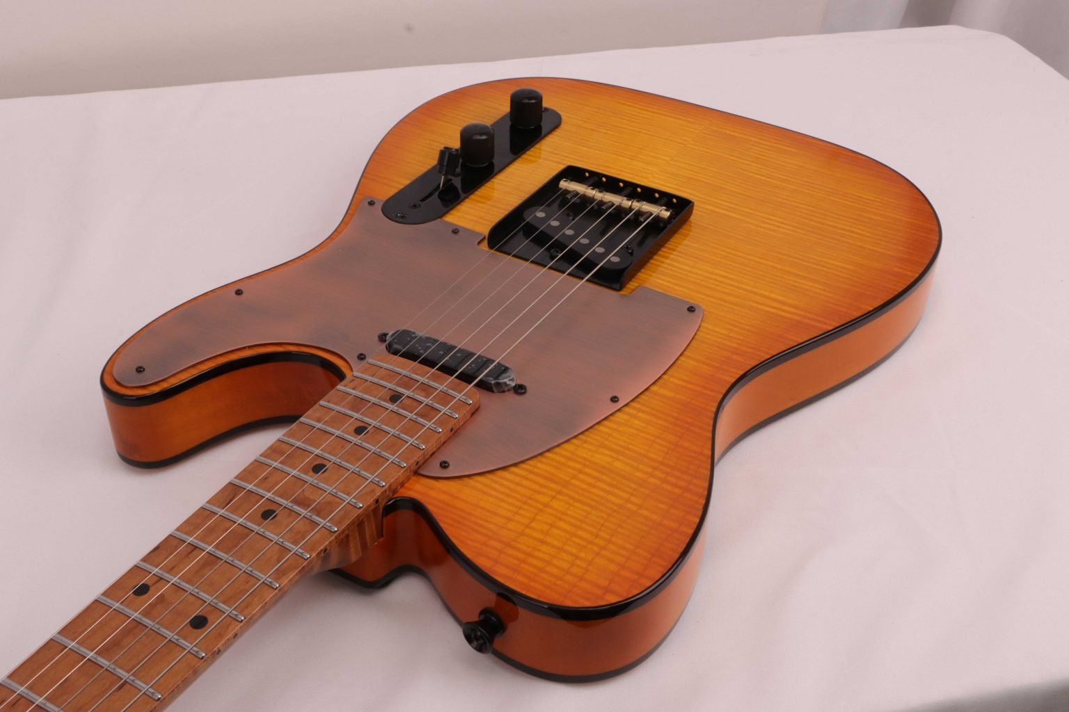 Luxars SG27-FM electric guitar - Luxars Music